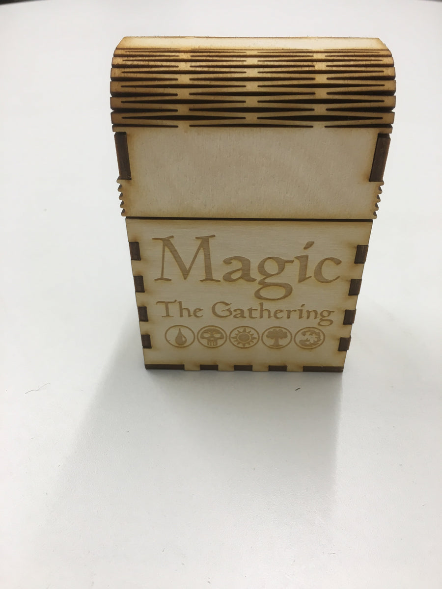 Wooden single deck box with customised engraving – Customised Gaming